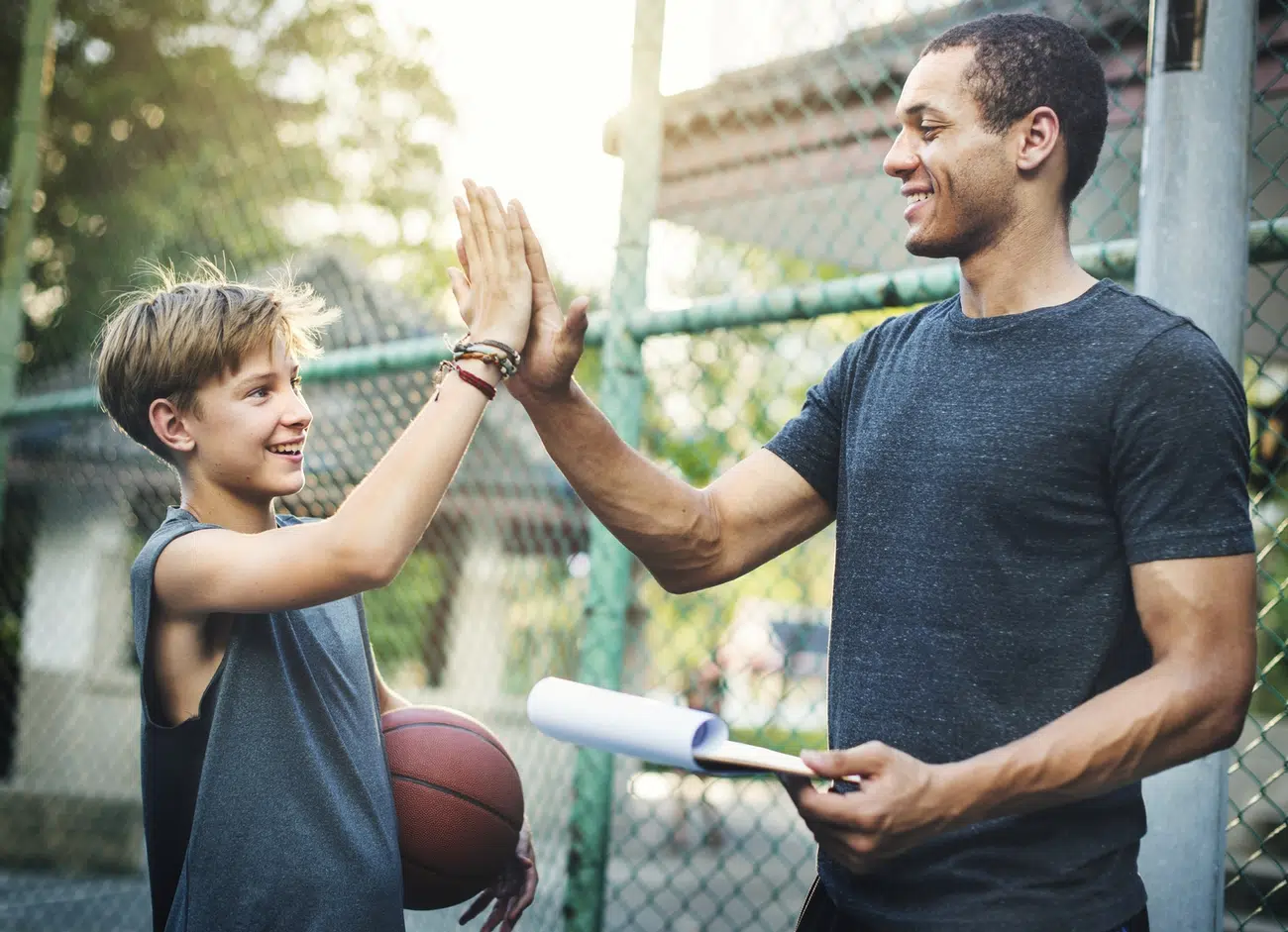 10 Tips for Communicating Effectively with Youth Basketball Players ...