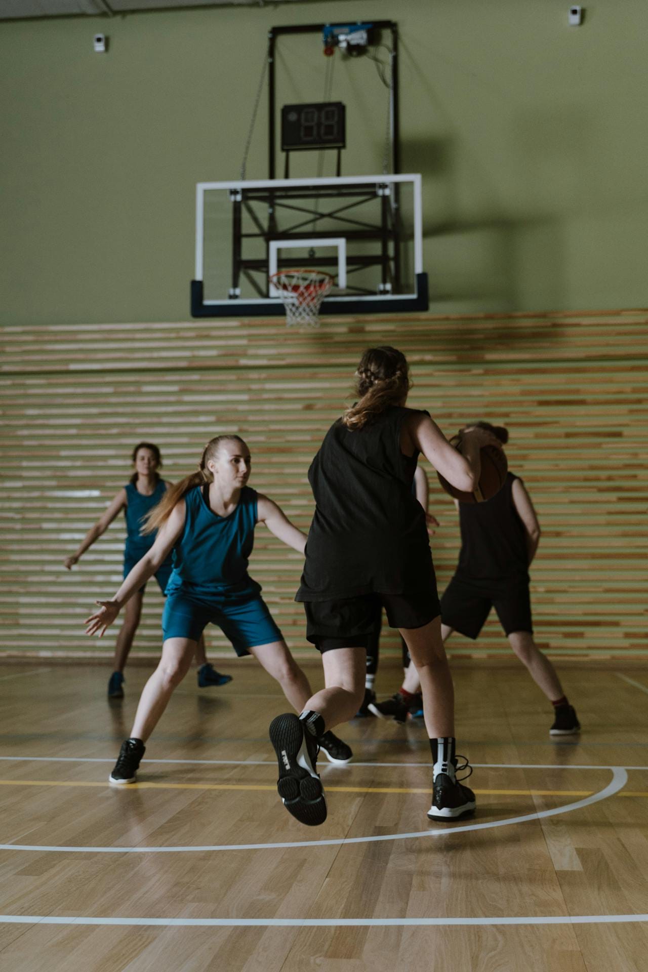 Small-Sided Basketball Games for Youth Coaches - Teach Hoops