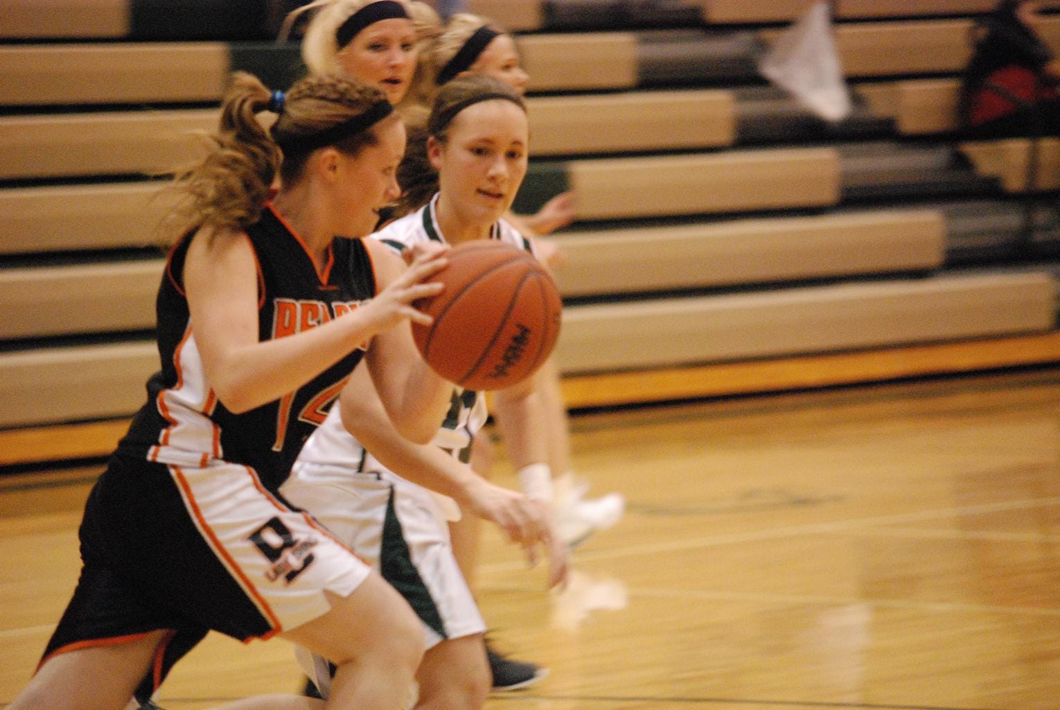 The Ultimate Youth Basketball Dribbling Progression: 4 Foundational ...