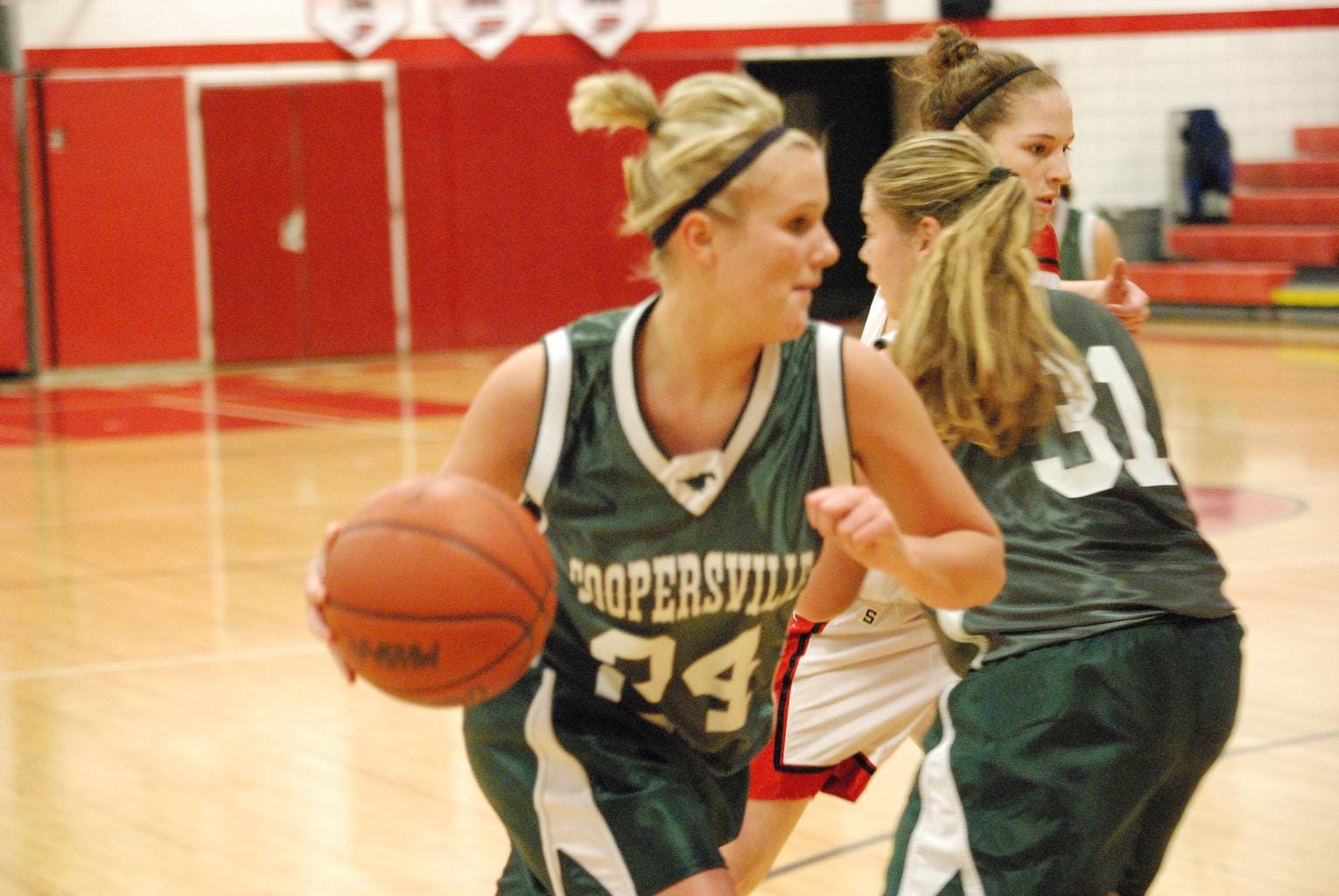 A Simple Dribble Handoff Drill Every Youth Coach Should Teach - Teach Hoops
